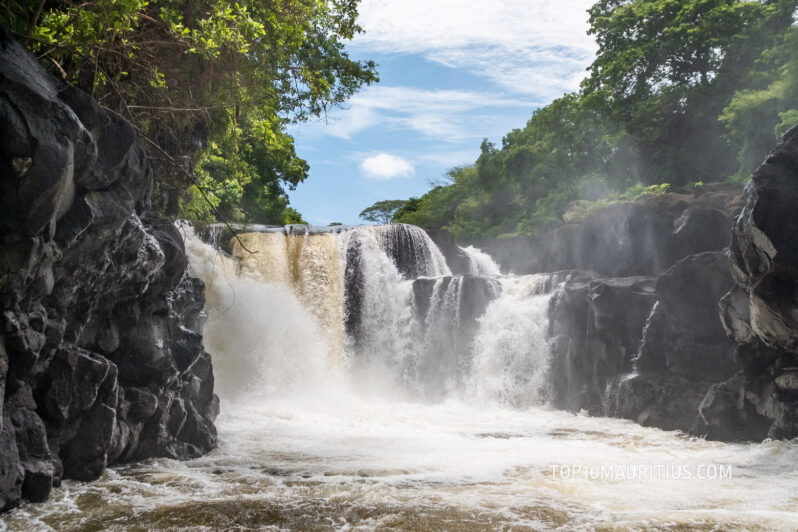 Top 10 Must See Waterfalls in Mauritius in 2026